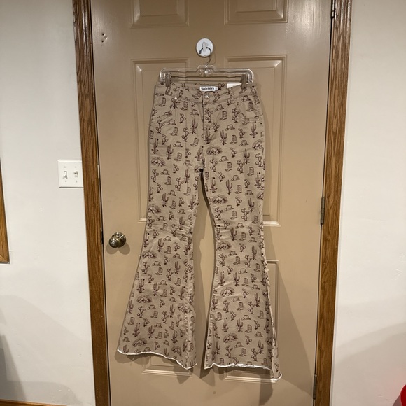 Ranch Dressn | Pants & Jumpsuits | Stylish Beige Cactus Flare Pants ...